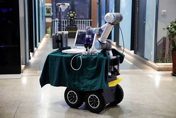 China's new robots could treat patients infected with coronavirus ...
